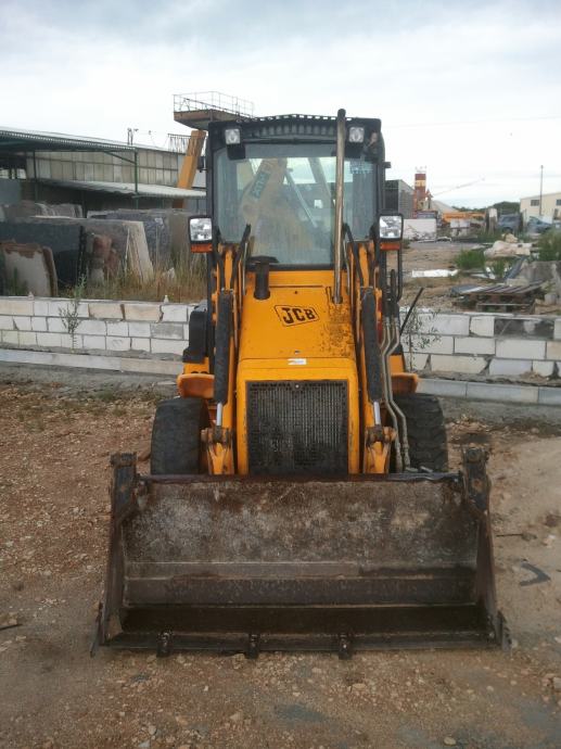 Jcb 1cx sa čekićem jcb 115 i žlicama 30 i 60 cm