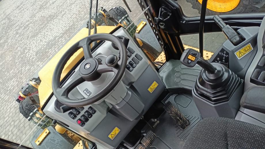 KOMBINIRKA CAT 432 F2, 2019. CATERPILLAR 432 F2