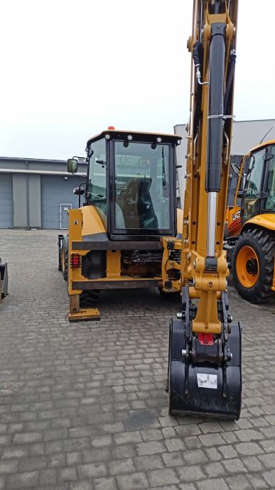 KOMBINIRKA CAT 432 F2, 2019. CATERPILLAR 432 F2