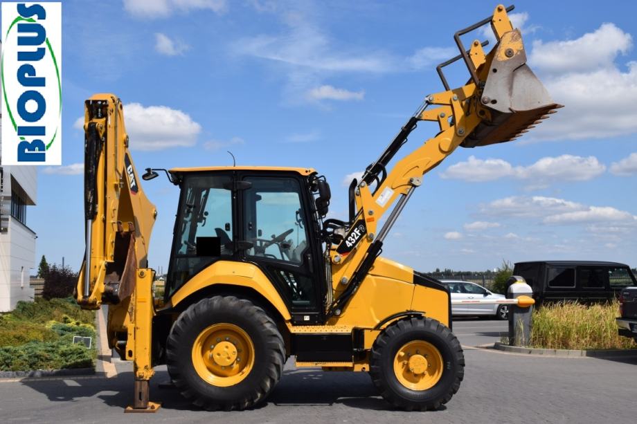 KOMBINIRKA CAT 432F2 2015.