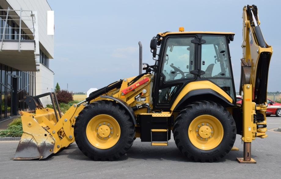 KOMBINIRKA CAT 444F2 2018.