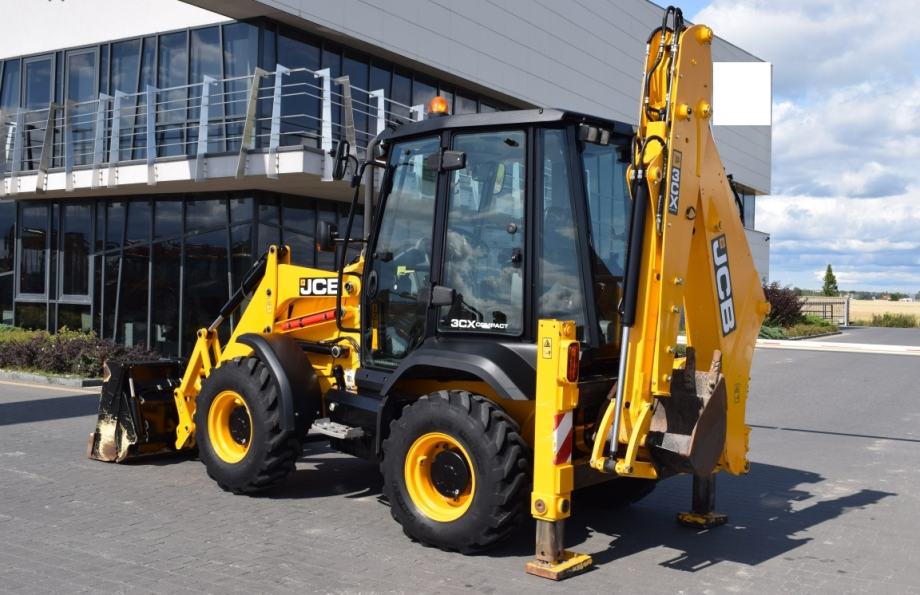 KOMBINIRKA JCB 3CX Compact 2016.,