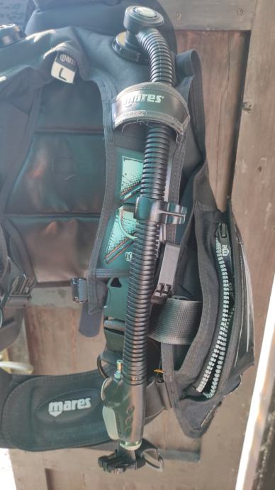 Prodajem Mares Dragonfly kompenzator plovnosti