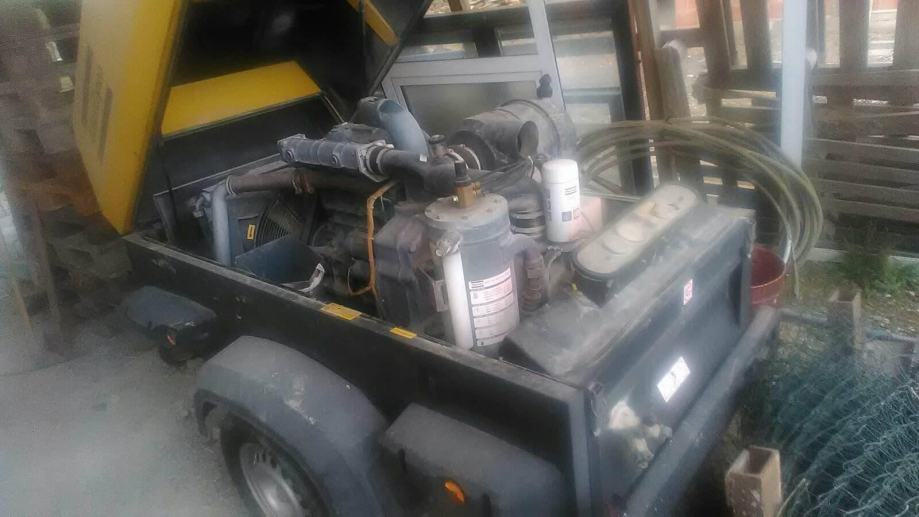 ATLAS COPCO XAS 77