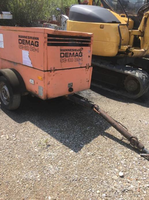 Kompresor Demag