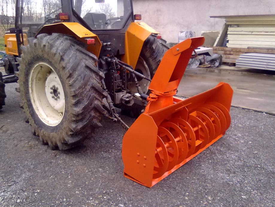 Snježna freza za traktor