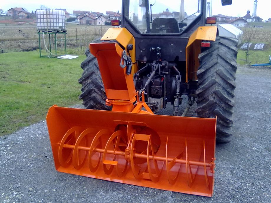 Snježna freza za traktor