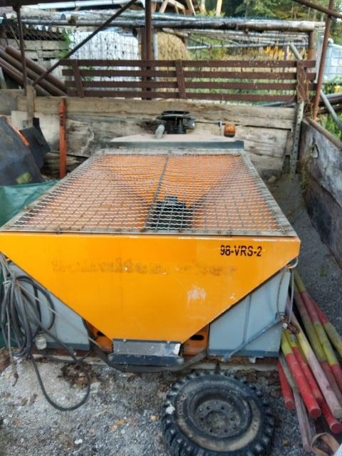 EPOKE Posipalac sa HATZ dizel motorom