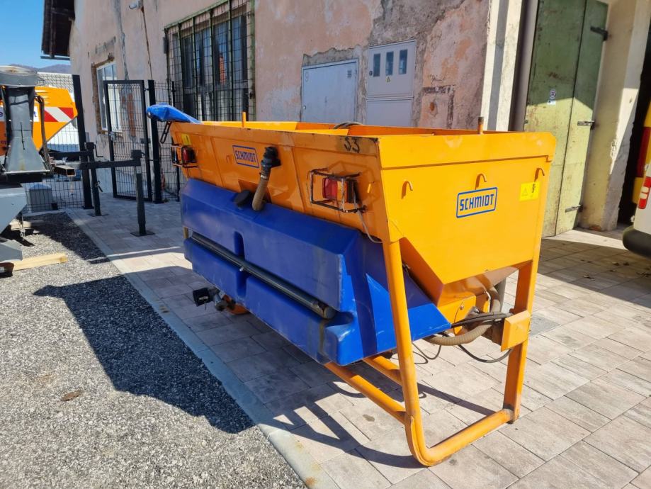 Posipalec SCHMIDT 1,2m3