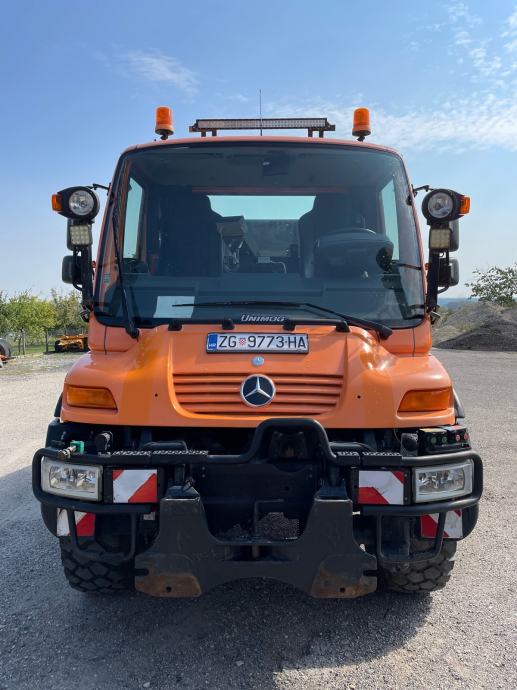 MB Unimog U300
