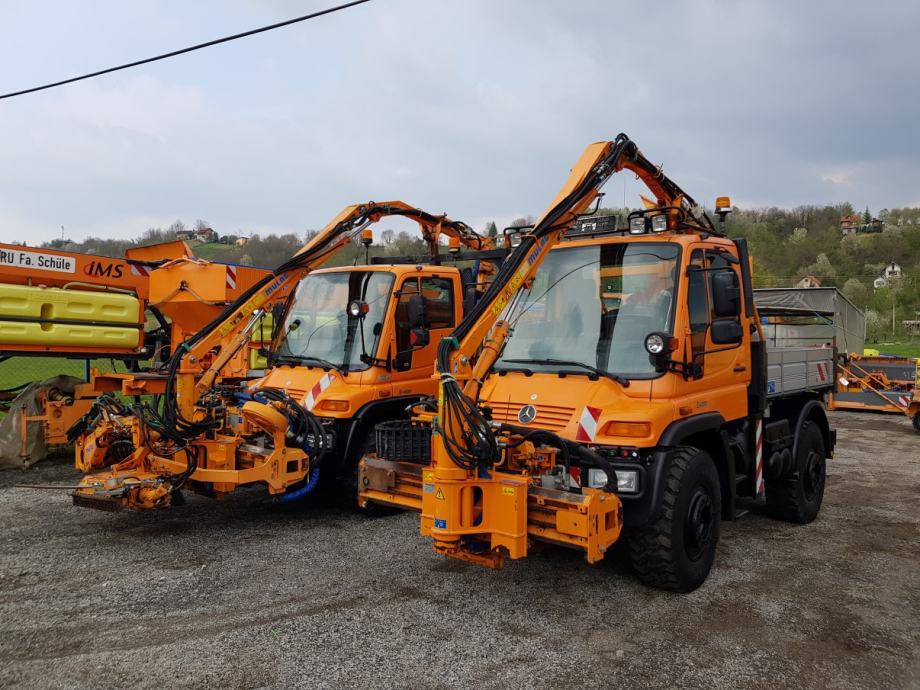 Mercedes UNIMOG U 400 2003