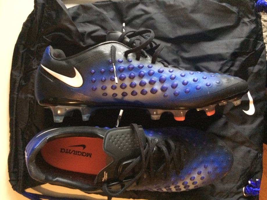 NIKE MAGISTA 44