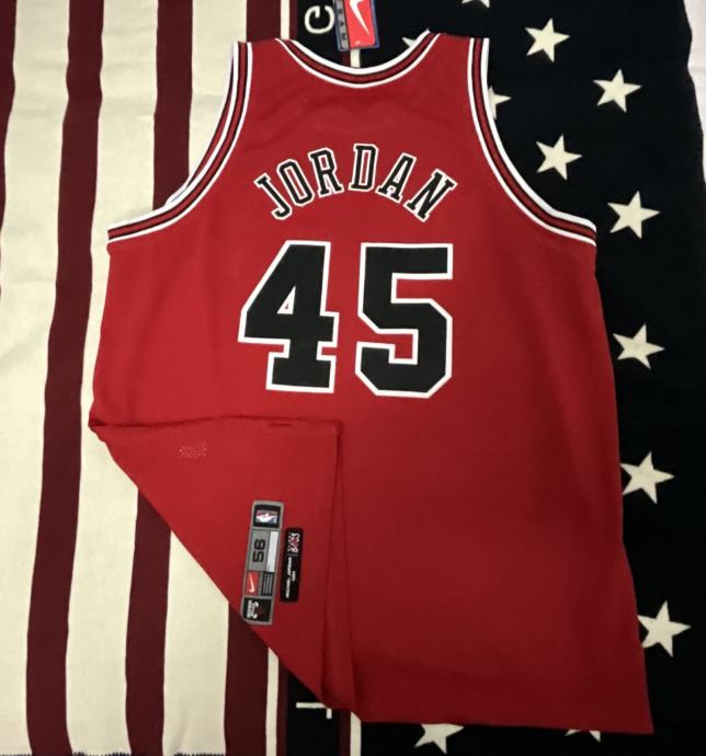 BNWT Michael Jordan Chicago Bulls 45 Swingman Jersey Nike Flight 8403