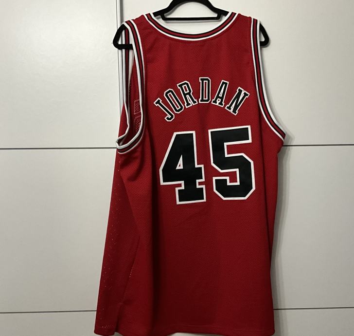 BNWT Michael Jordan Chicago Bulls 45 Swingman Jersey Nike Flight 8403