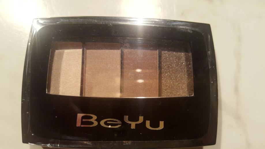 Beyu lot kozmetike. Novo.