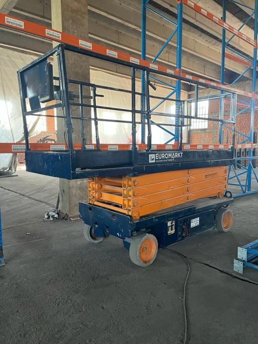 Električna škarasta platforma, 10m radna visina, Snorkel 2646 NAJAM I