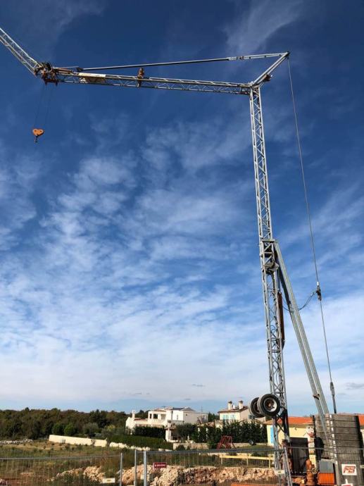 FB GRAĐEVINSKA DIZALICA 28M