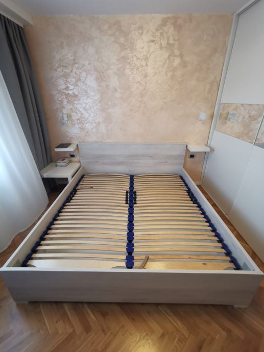 Hespo krevet 180x200 sa podnicom i Hespo madracem