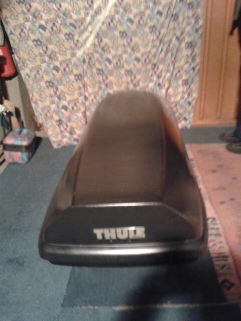 Prodajem krovni kofer THULE ATLAHTID