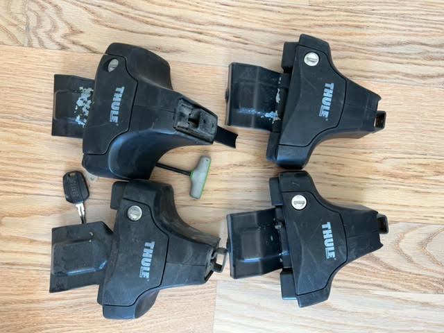 Thule Rapid System 754 + kit za Ford Focus karavan