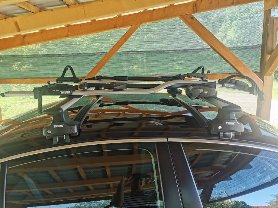 Thule WingBar Evo 127 + Rapid System 754 + Kit 1592 - VW Passat B7