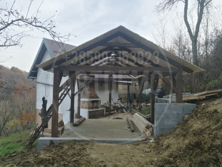 IZRADA DRVENIH I METALNIH NADSTREŠNICA I SJENICA PO MJERI