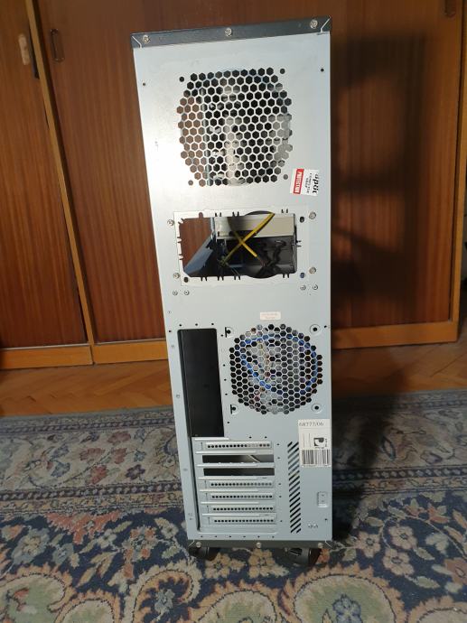 CHIEFTEC Big Tower Bravo BA-01B-B-B