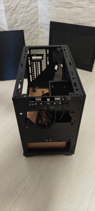 P: Cooler Master NR200P Mini ITX kućište + ATX Holder