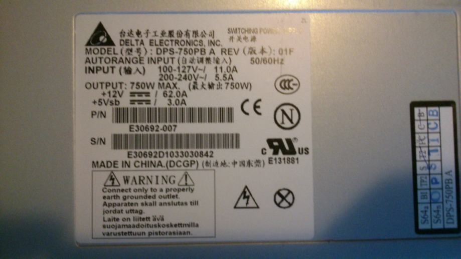 2x Delta Electronics DPS-750PB A 750 W