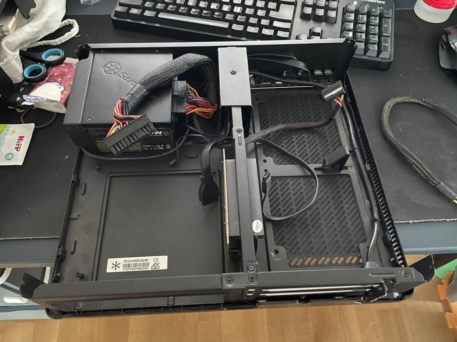Fractal Node 202 + Silverstone SST-ST45SF-G