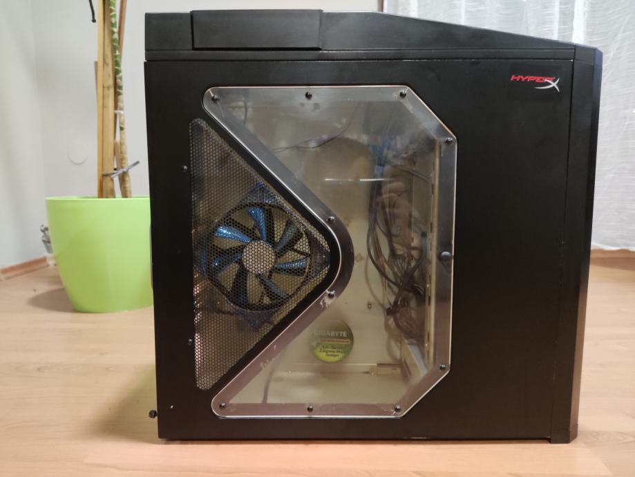 Kučište Antec 900 midi tower