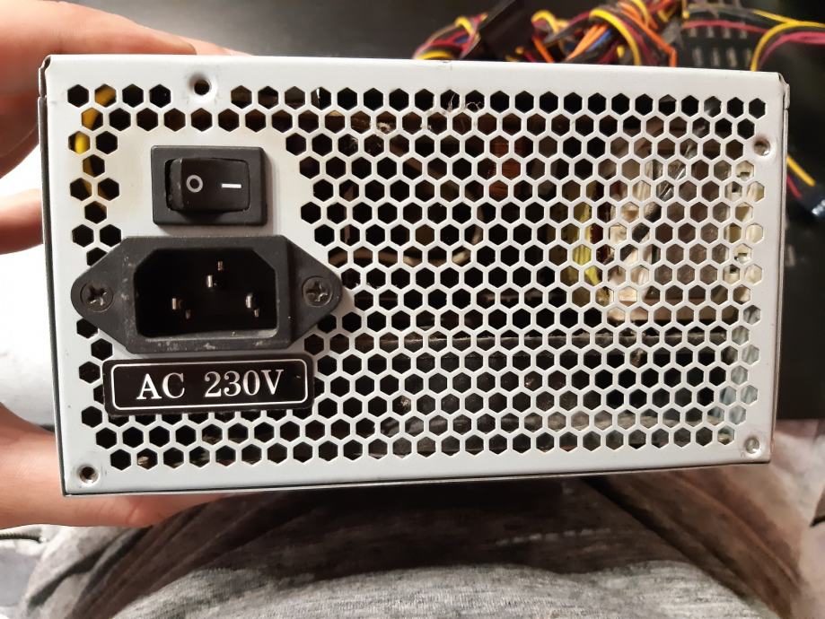 Napajanje za PC 500W (INTER-TECH SL-500K)