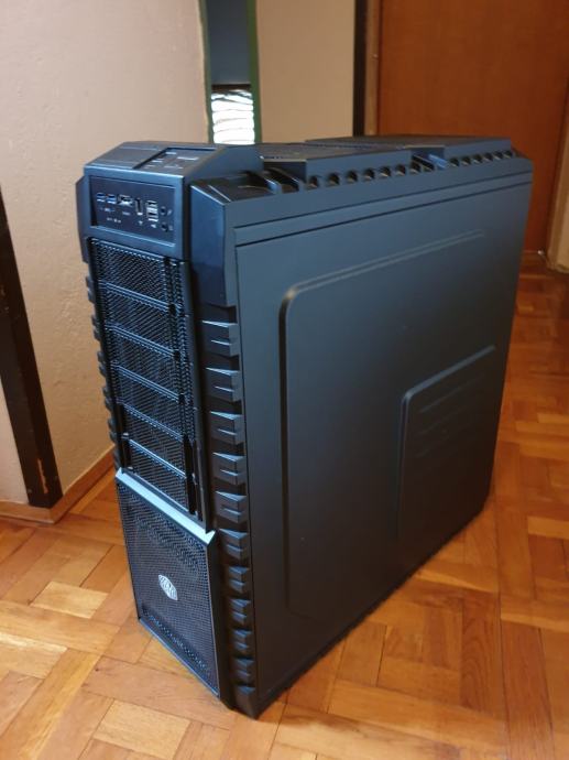 prodajem Cooler Master gamersko kućište za kompjuter,Novska