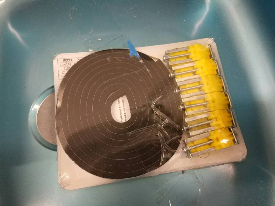 Polirani inox sudoper sa dva korita + sifon gratis