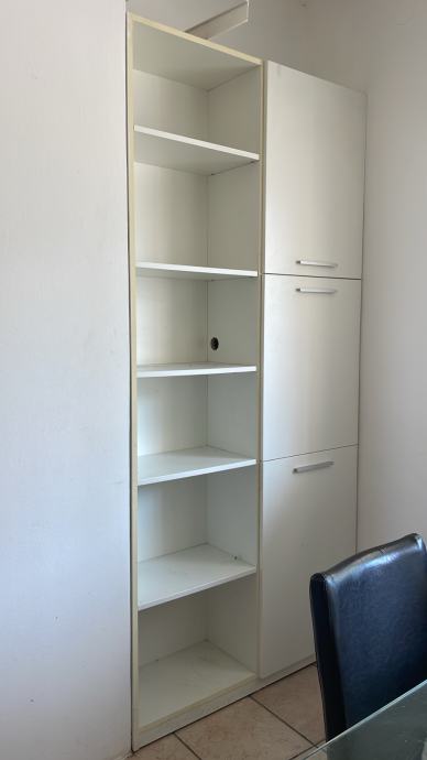 Odličan Hitno!!!ugradbeni ormar