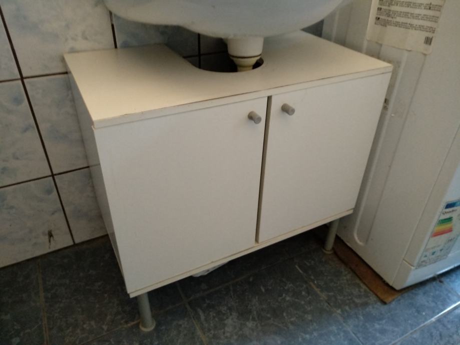 Kupaonski ormarić IKEA