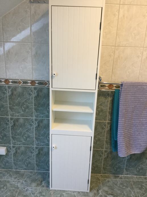 Prodajem kupaonski ormarić