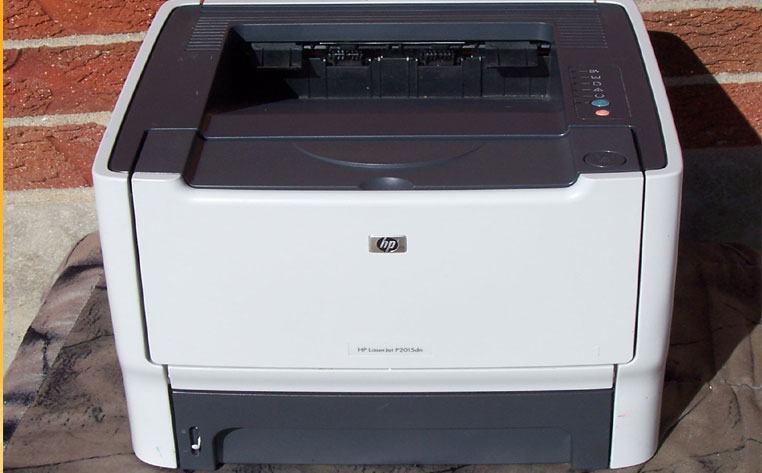 HP LaserJet P2015n - mrežni i USB, crno-bijeli printer s tonerom