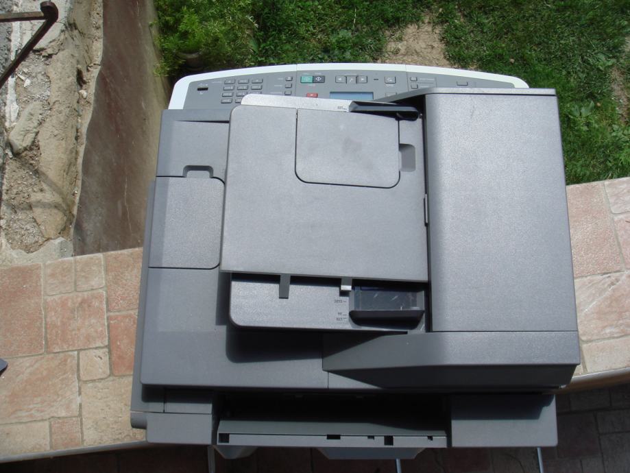 Lexmark x544 laserski printer u boji ,skener ,fax ,duplex printanje