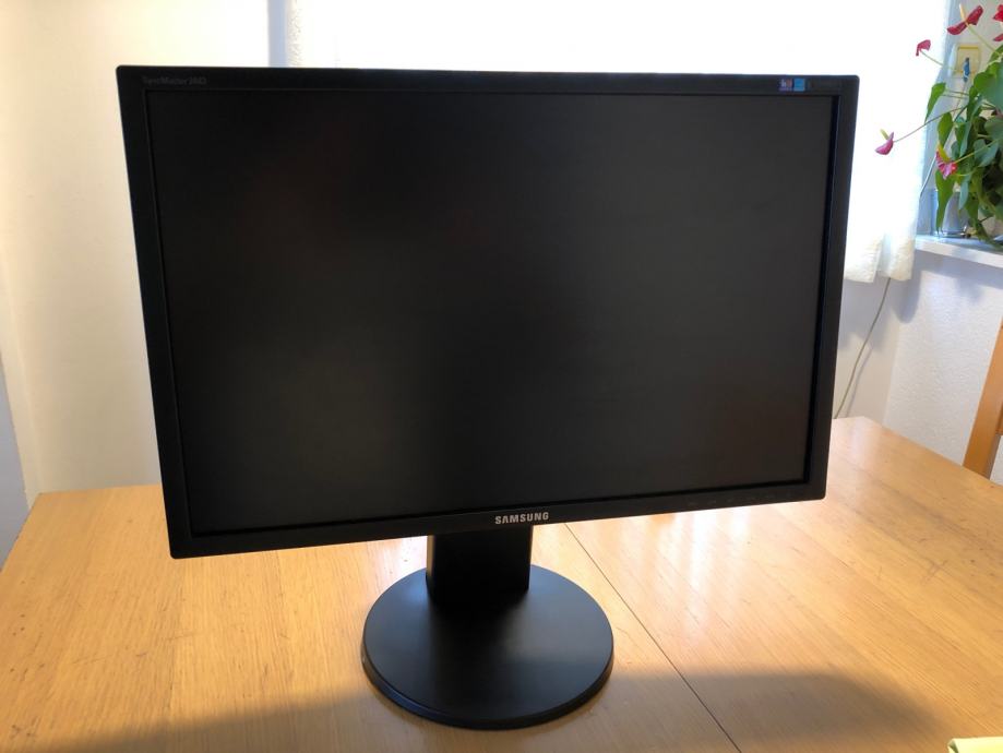 24 Samsung FullHD SyncMaster 2443 Monitor Display