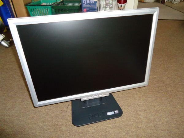 ACER Monitor, AL1916W u odicnom stanju ko nov ispravan 100%podravina