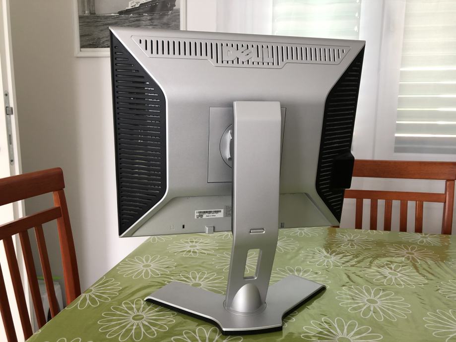 Dell Ultrasharp 1907FPf 19-inch monitor