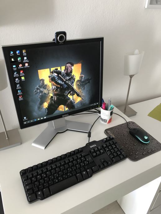 Dell Ultrasharp 1907FPf 19-inch monitor