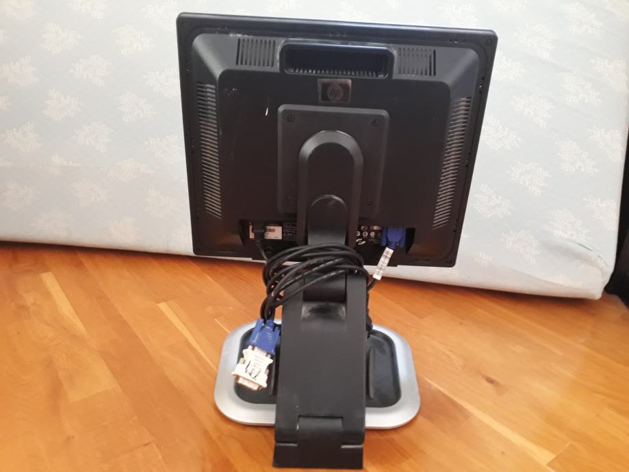 HP L1750 rotirajući monitor