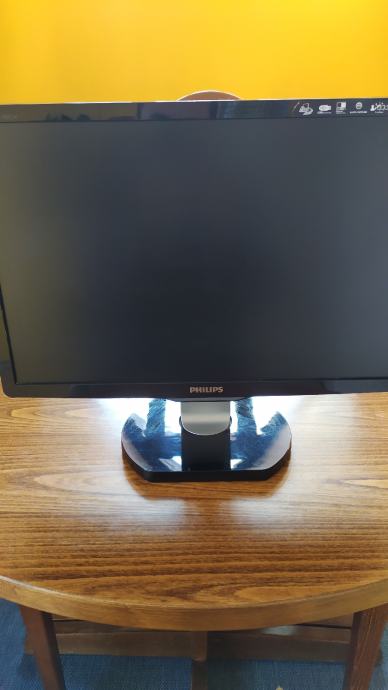 lcd monitor philips 18