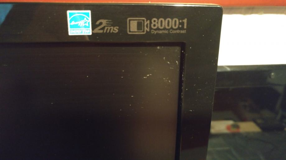 LCD Samsung 2253BW