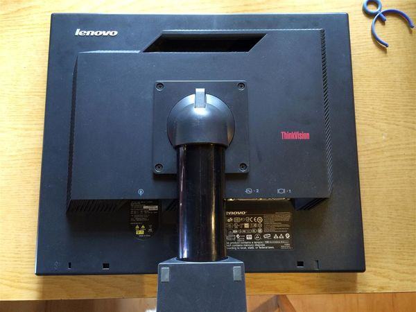 Lenovo ThinkVision L1900p 19-inch Flat Panel LCD Monitor