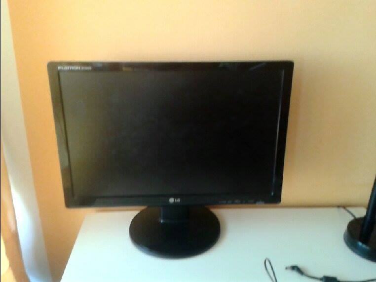 Monitor - LG Flatron W1942s