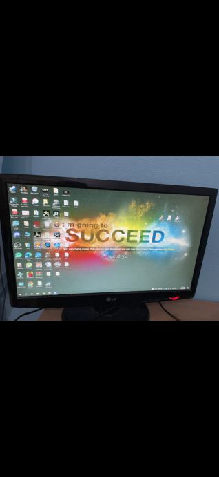 Monitor LG Flatron-w2243S-pf