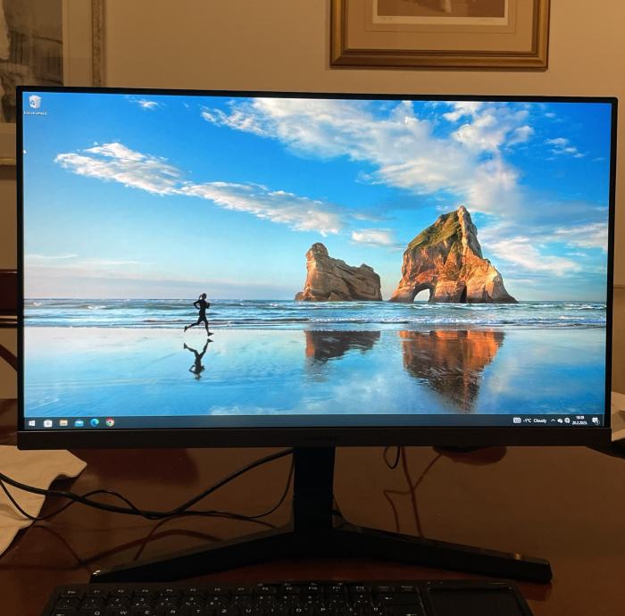 Monitor Samsung 24” Full HD kao nov